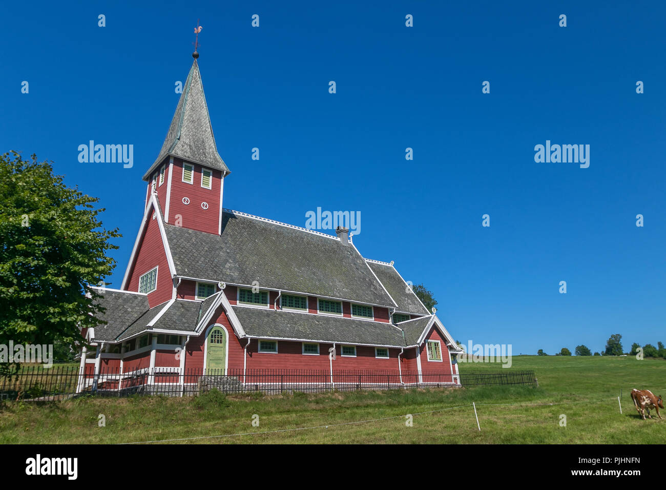 Contemporary church hi-res stock photography and images - Alamy