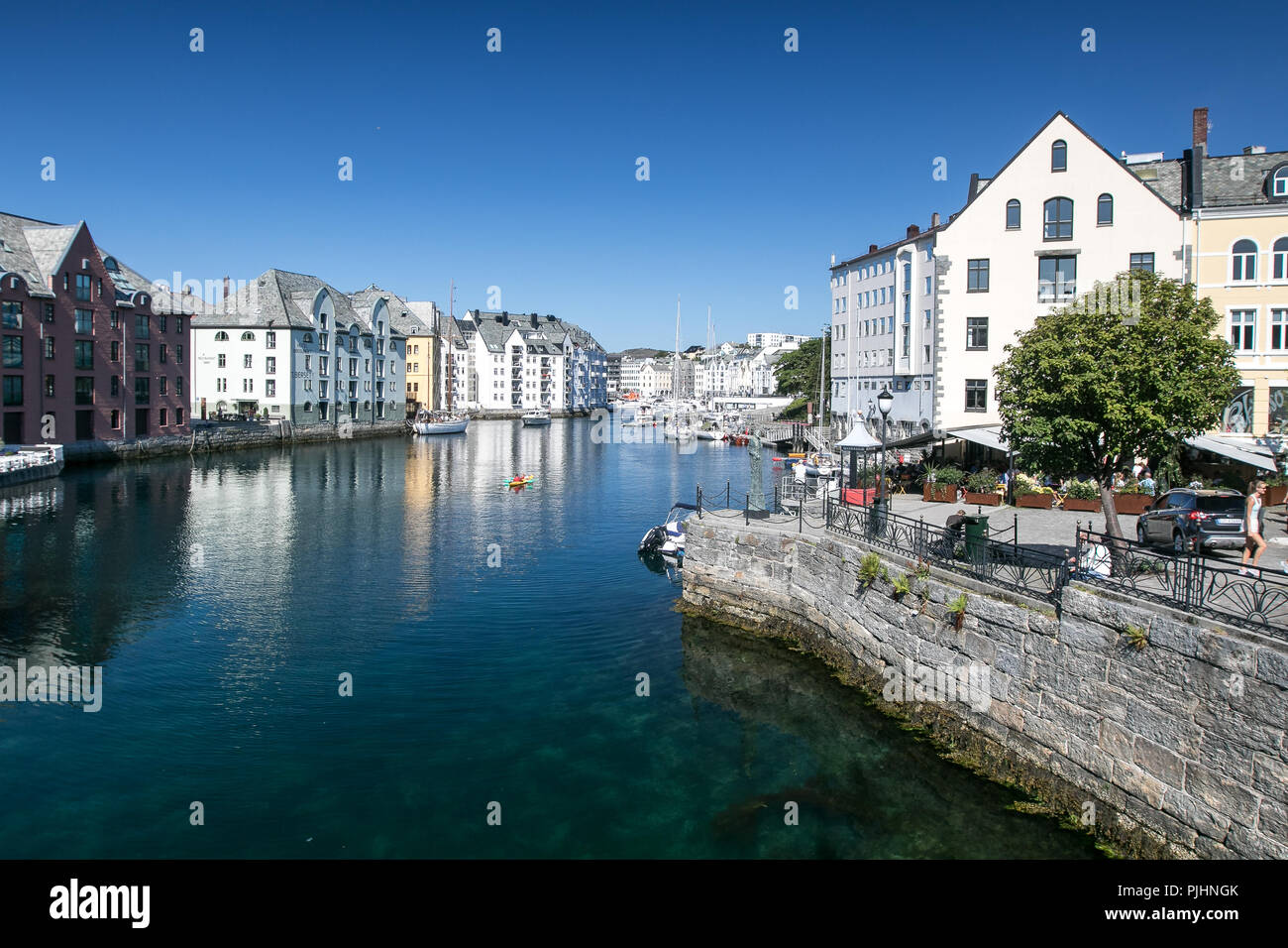 Alesund embankment norway hi-res stock photography and images - Alamy