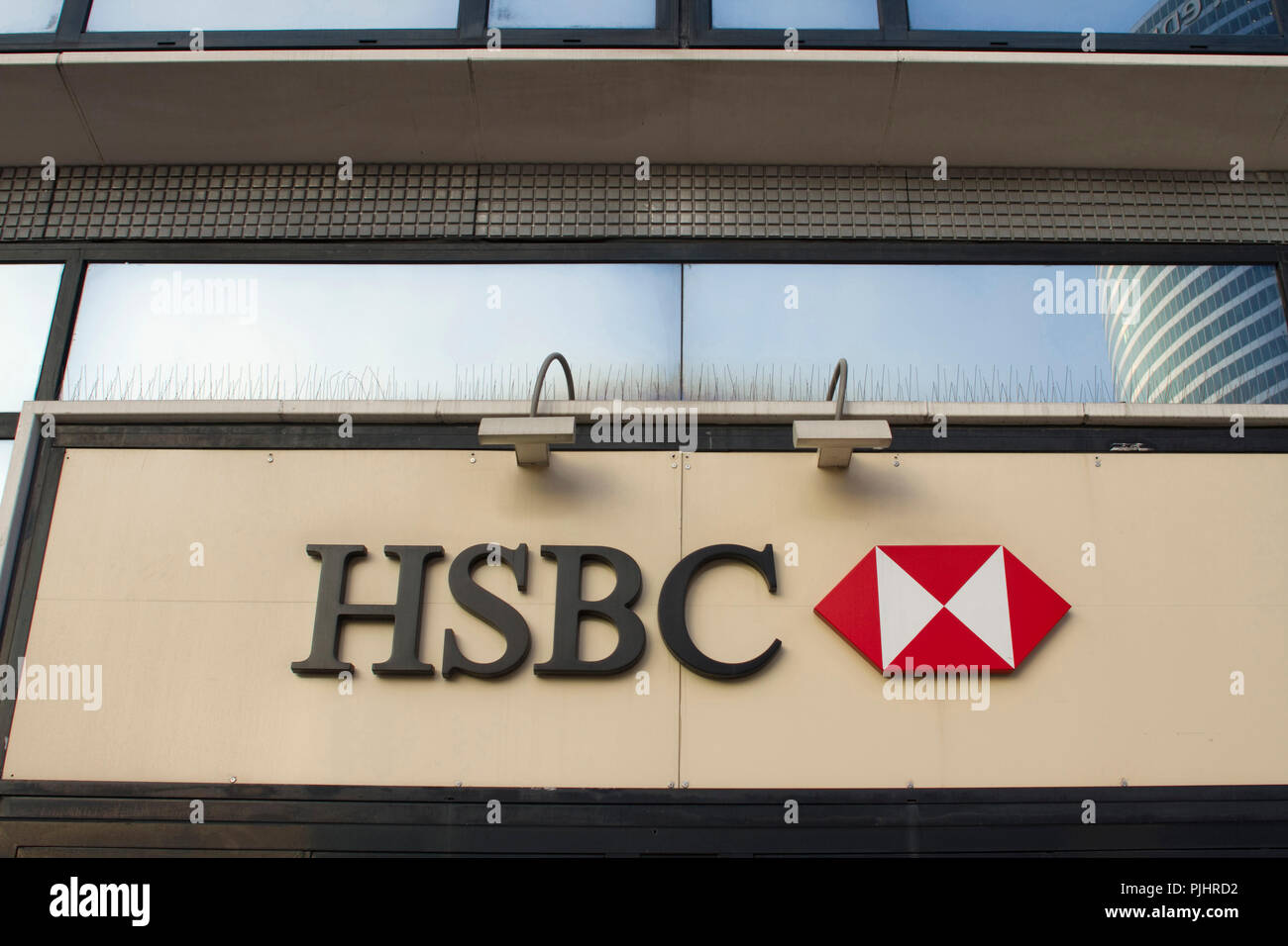 Hsbc france hi-res stock photography and images - Alamy