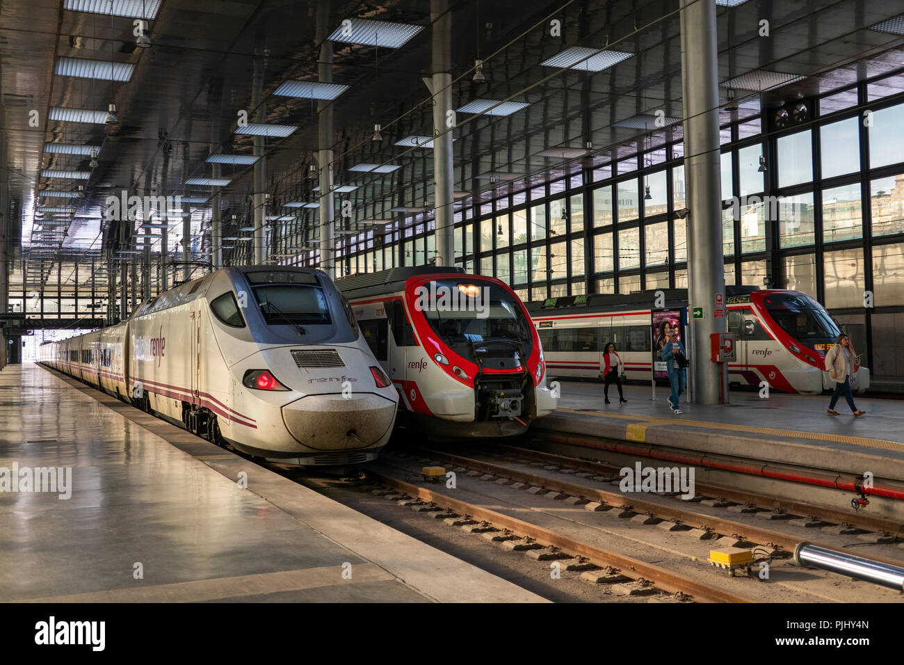 Distace hi-res stock photography and images - Alamy