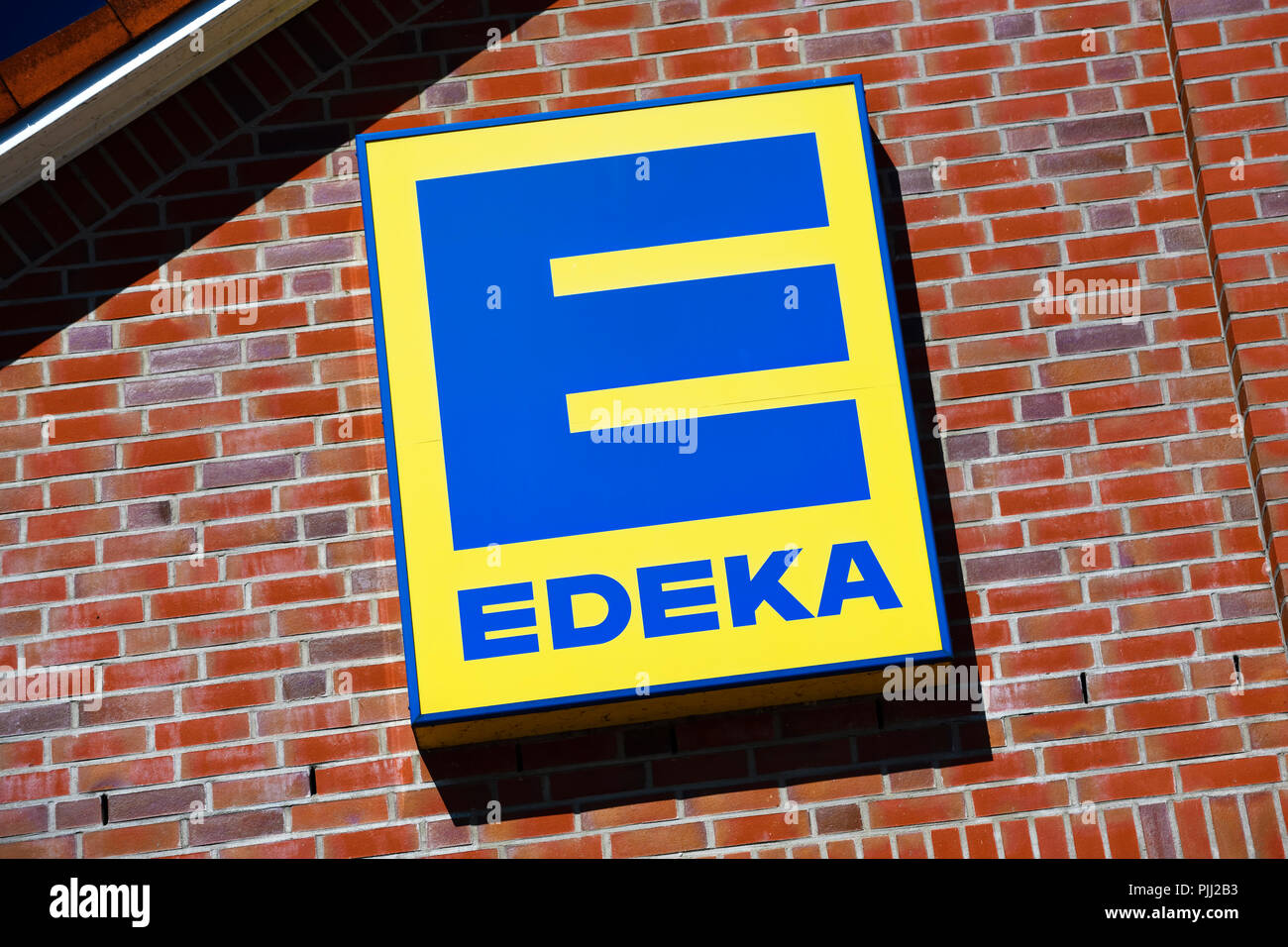 Edeka logo hi-res stock photography and images - Alamy