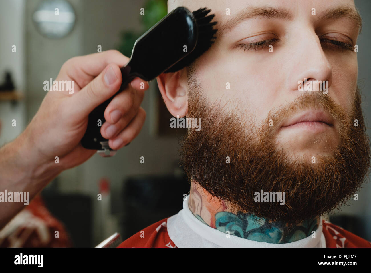 Skinhead man hi-res stock photography and images - Alamy
