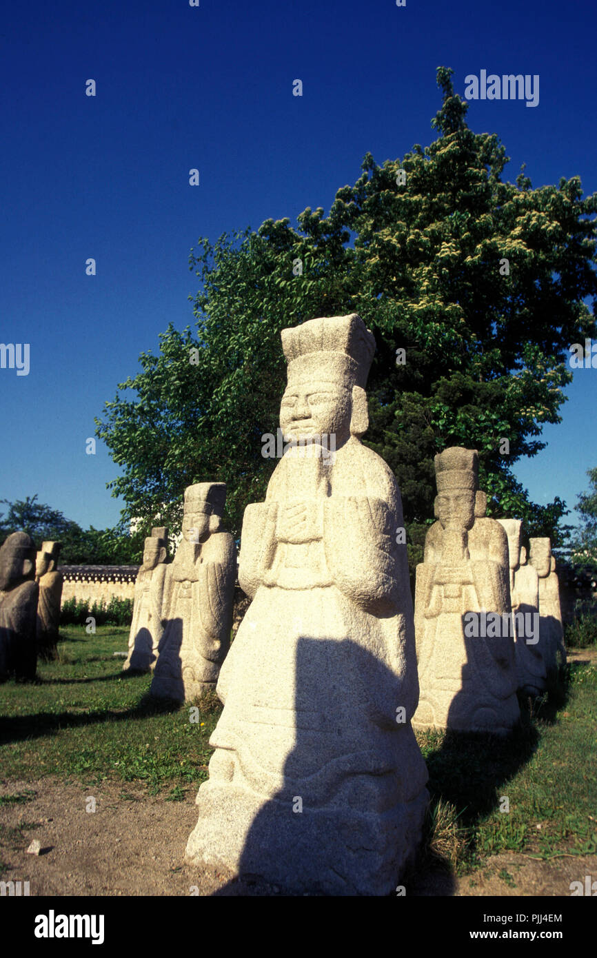 the stone sculptures and statue of the Royal Tombs in the Seolleung ...