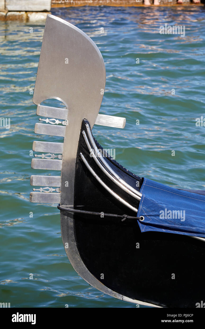 Gondola boat hi-res stock photography and images - Alamy