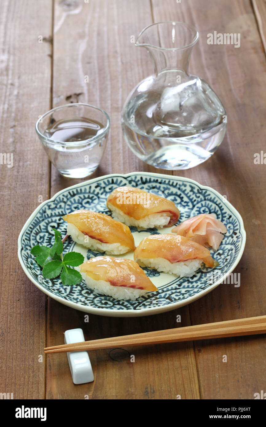Japanese zushi hi-res stock photography and images - Alamy