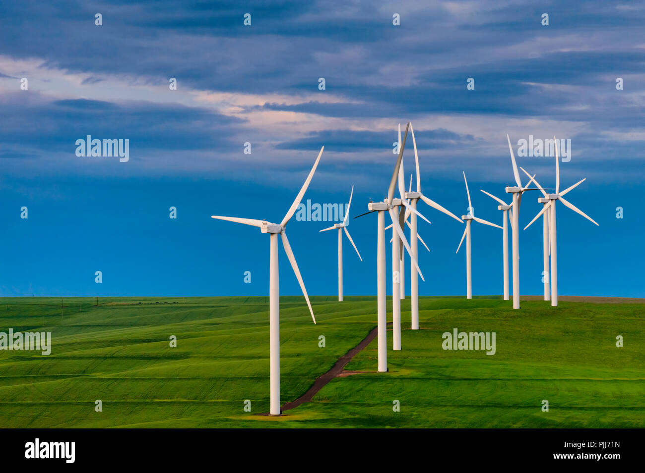 Wind turbines no wind hi-res stock photography and images - Alamy