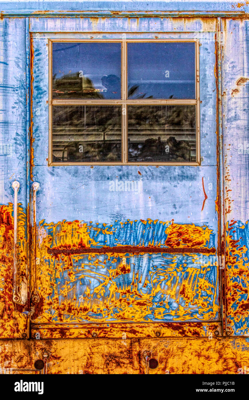 Antique load crane hi-res stock photography and images - Alamy