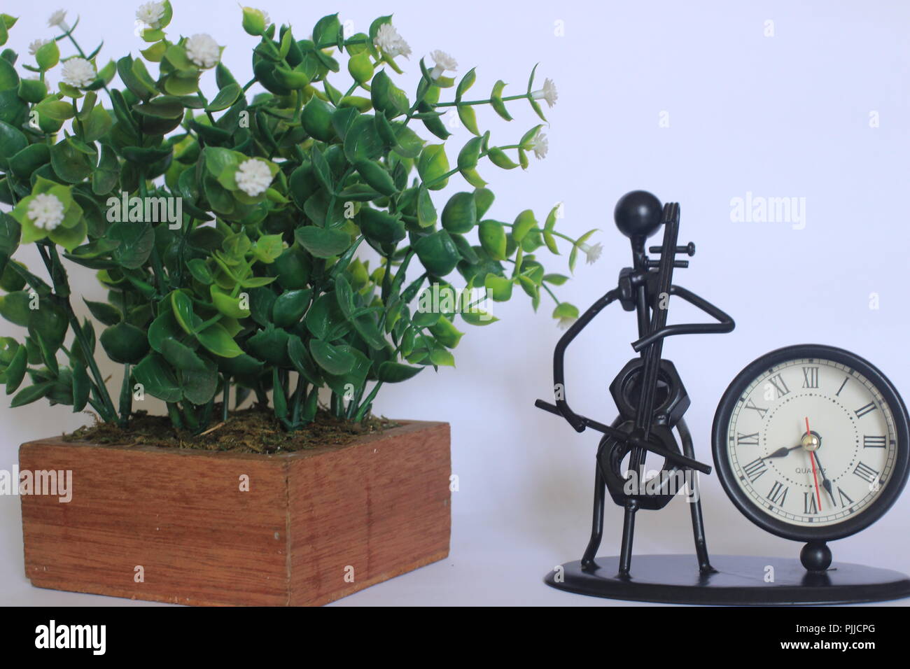 office desk watch Stock Photo - Alamy