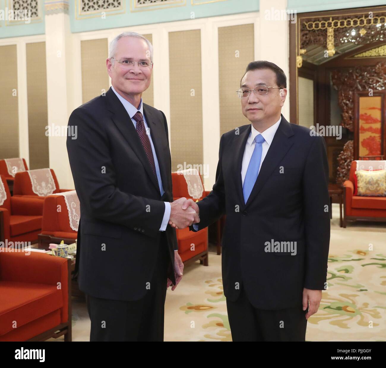Beijing, China. 7th Sep, 2018. Chinese Premier Li Keqiang (R) meets ...