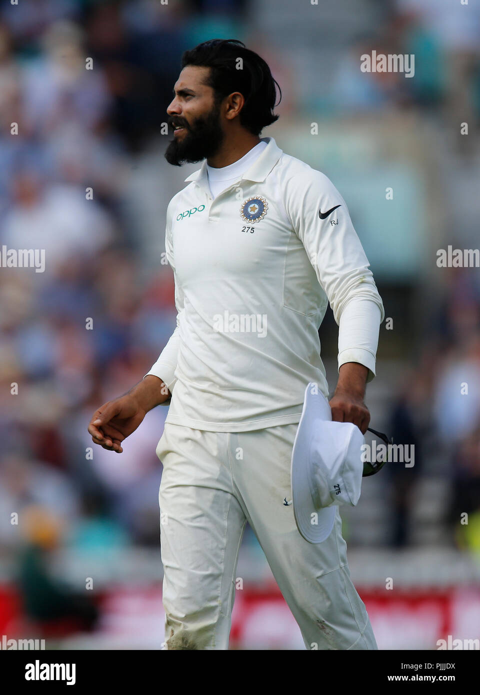Ravindra jadeja test hi-res stock photography and images - Alamy