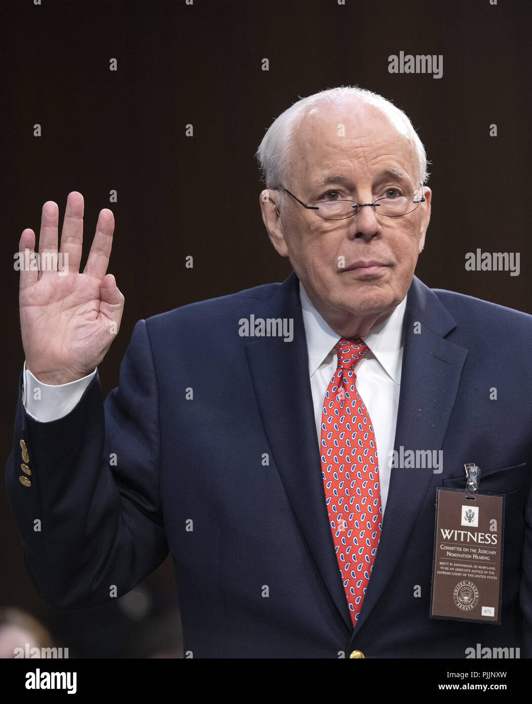 John dean sworn hi-res stock photography and images - Alamy