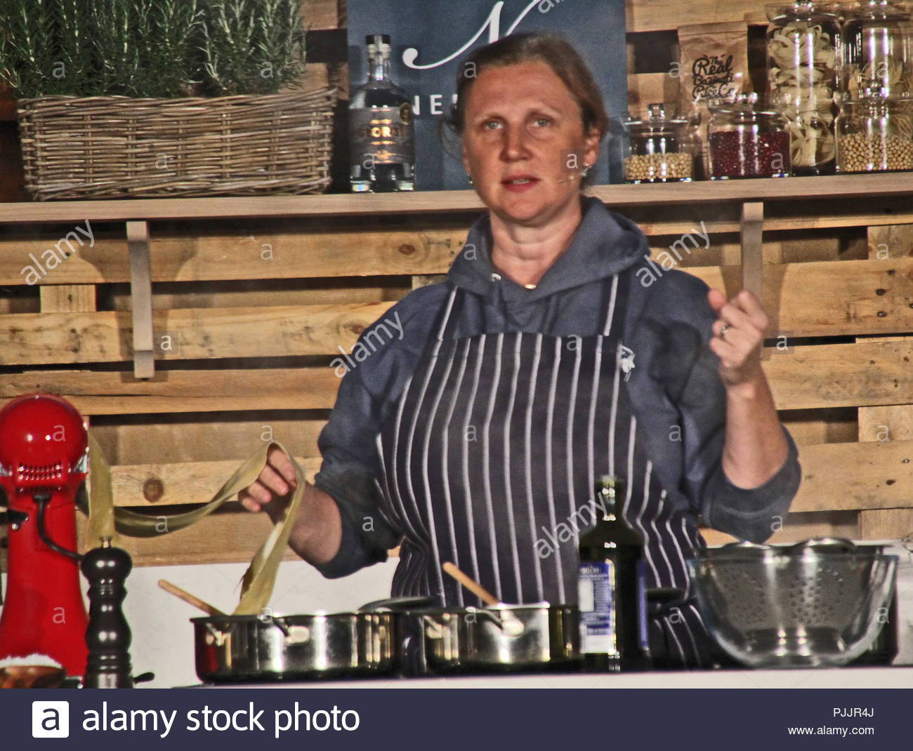 Chef Angela Hartnett Stock Photos & Chef Angela Hartnett Stock Images ...