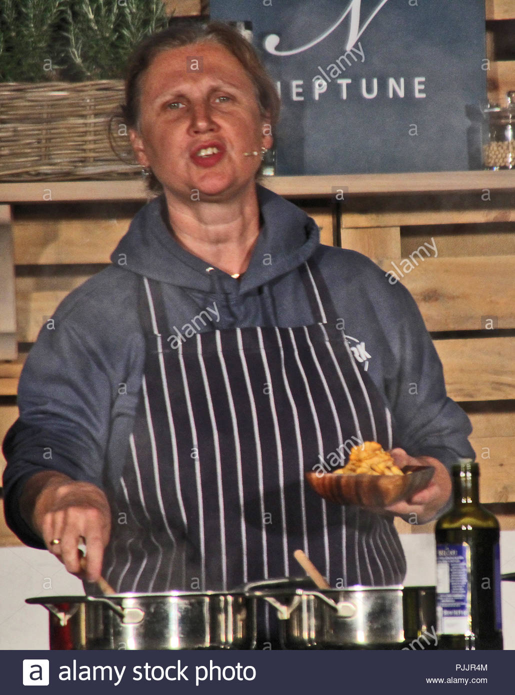 Chef Angela Hartnett Stock Photos & Chef Angela Hartnett Stock Images ...