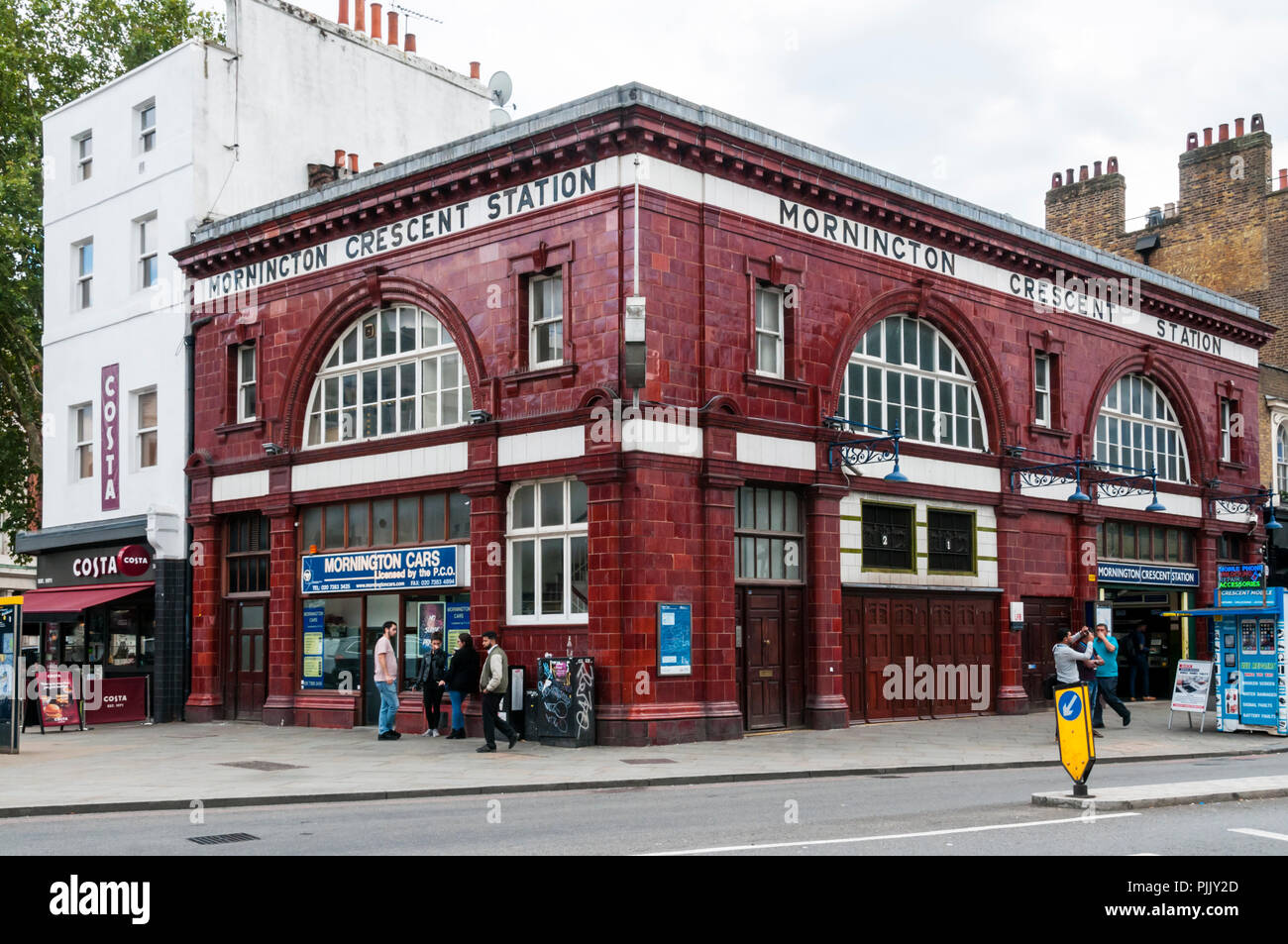 Mornington crescent underground hi-res stock photography and images - Alamy