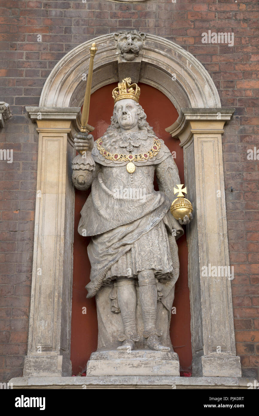 Charles II Statue, City Hall, Worcester; England; UK Stock Photo - Alamy