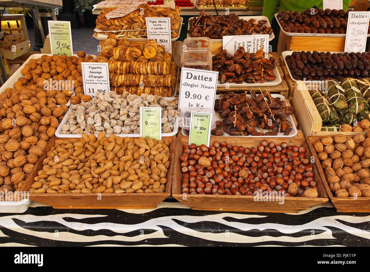 Dried fruits and nuts at market stall Stock Photo - Alamy