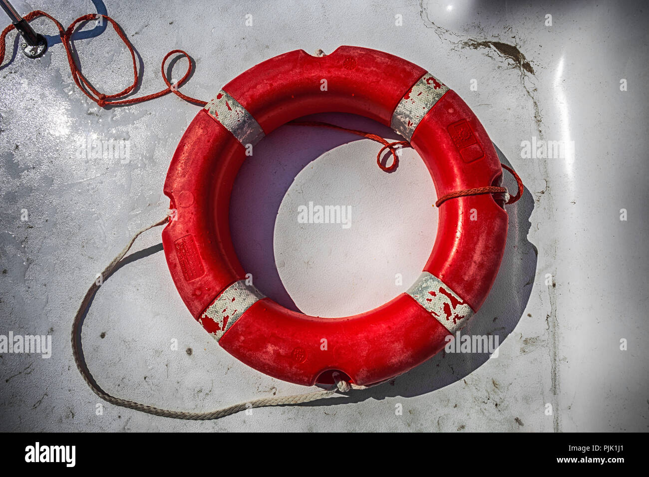 Boats lifebuoy on water hi-res stock photography and images - Alamy