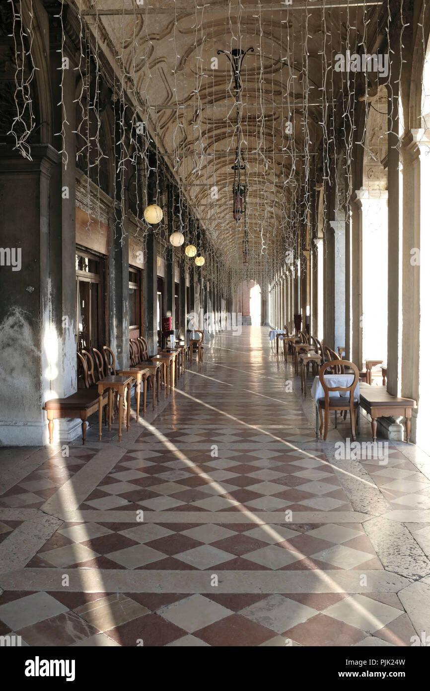 Mark's bar hi-res stock photography and images - Alamy