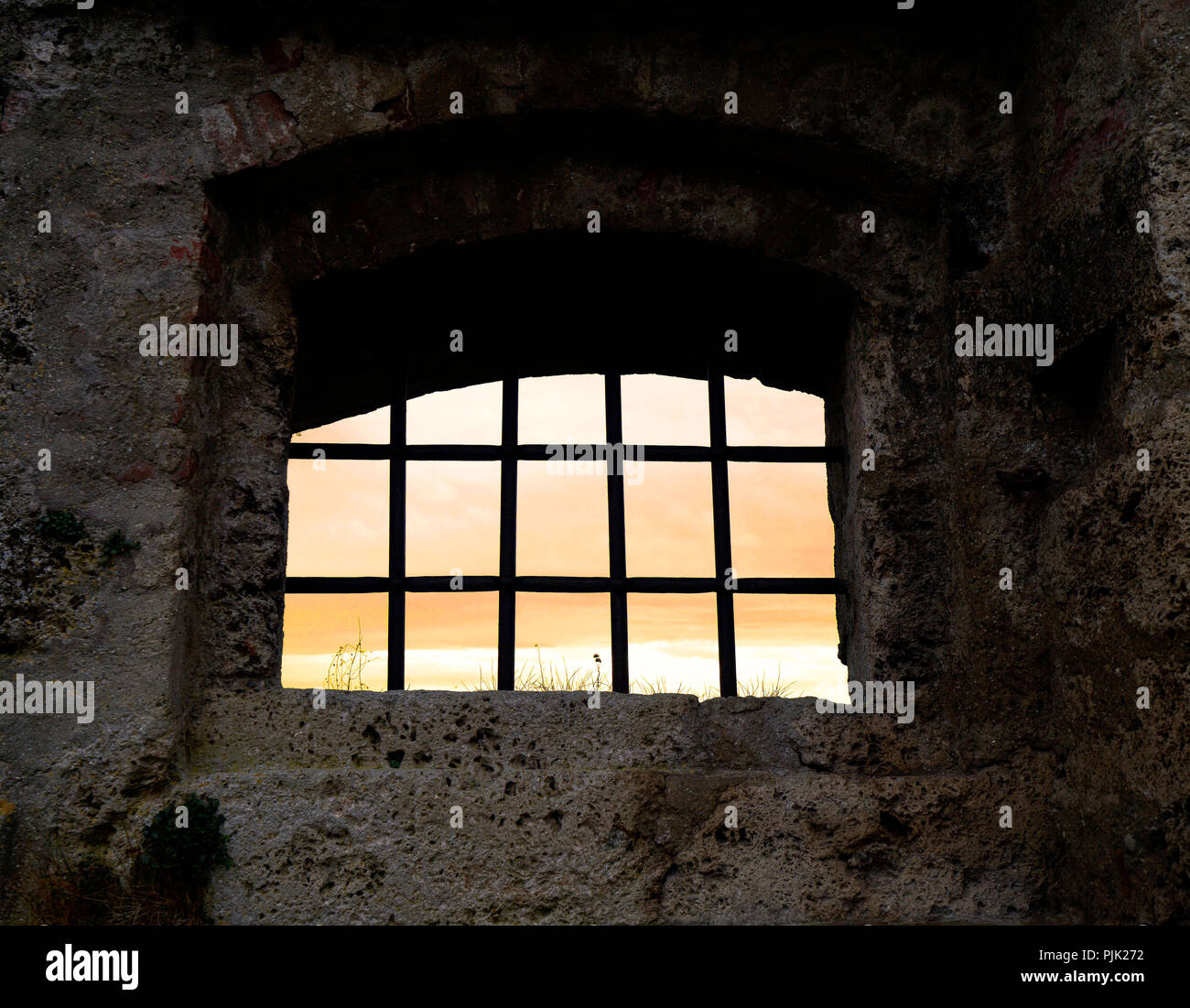 Latticed window at the castle wall hi-res stock photography and images ...