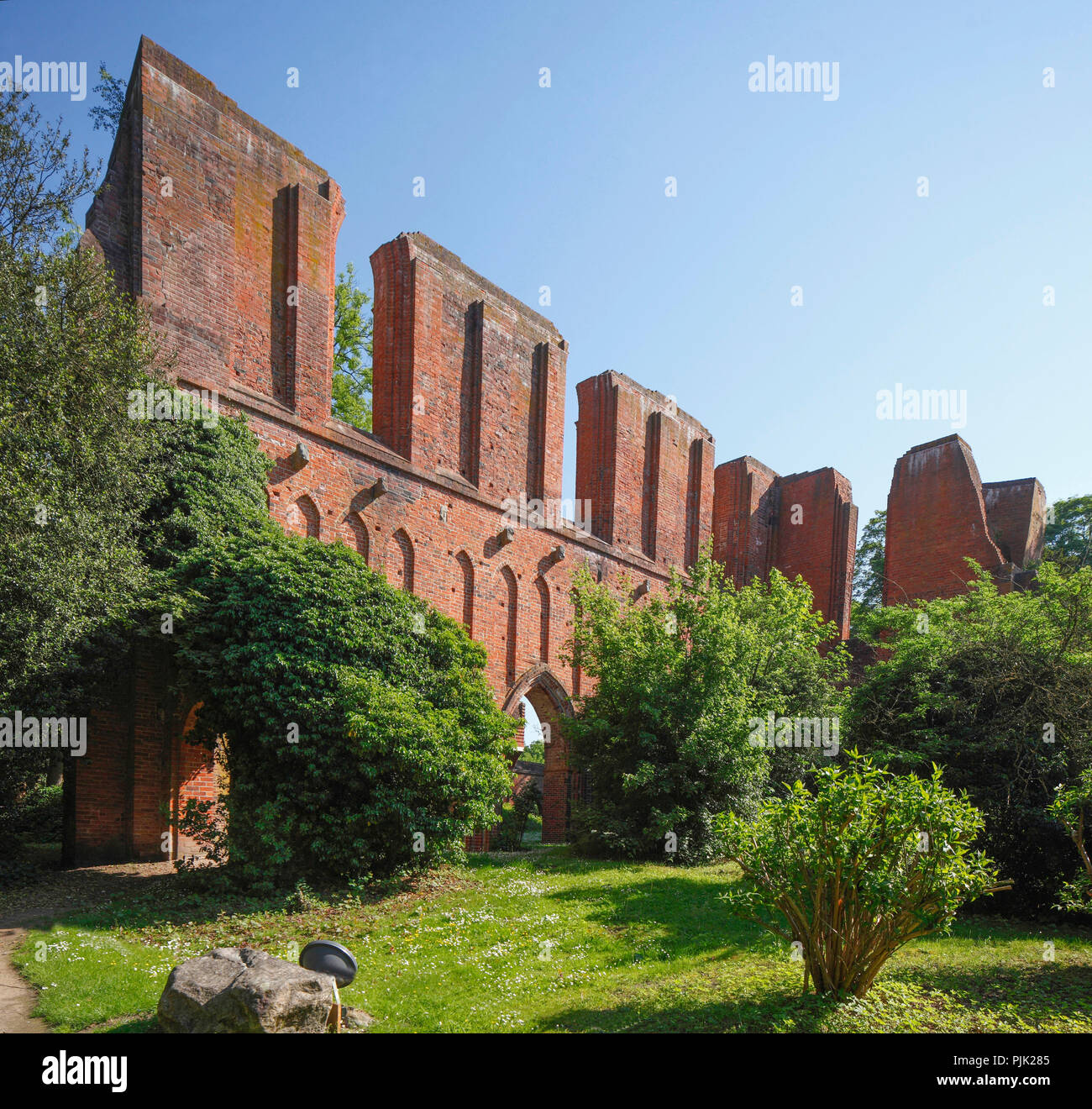 Ruin Hude monastery, monastery ruin, brick Gothic former Cistercian ...