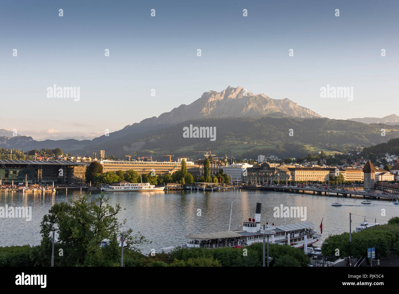 View on old town and lake, Lucerne, Lake Lucerne, canton of Lucerne ...