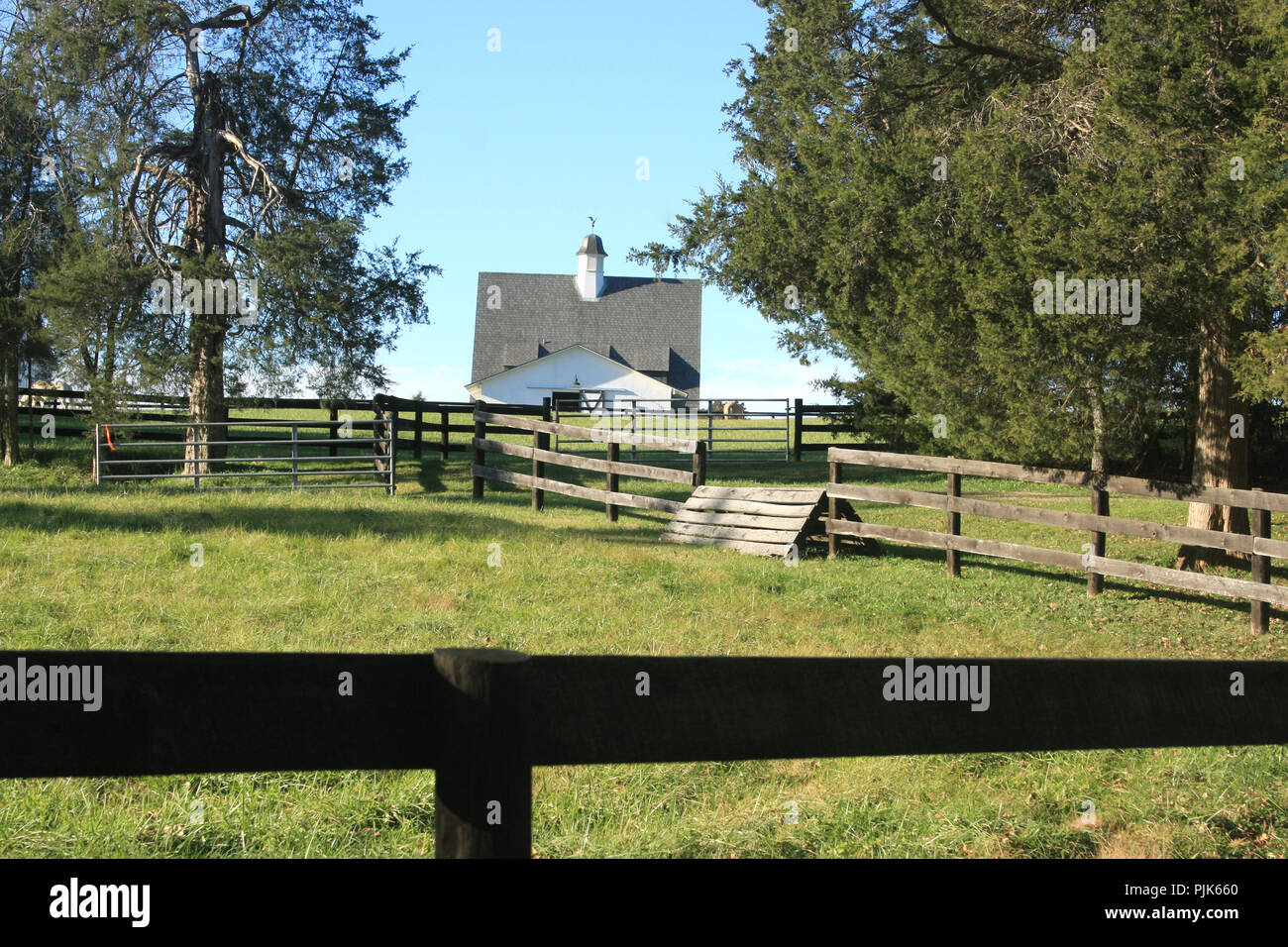 Fancy farm house hi-res stock photography and images - Alamy