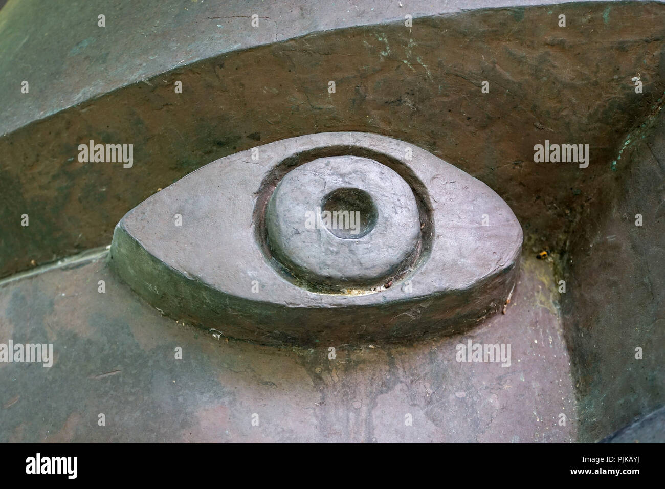 brown bronze metal human face sculpture Stock Photo - Alamy