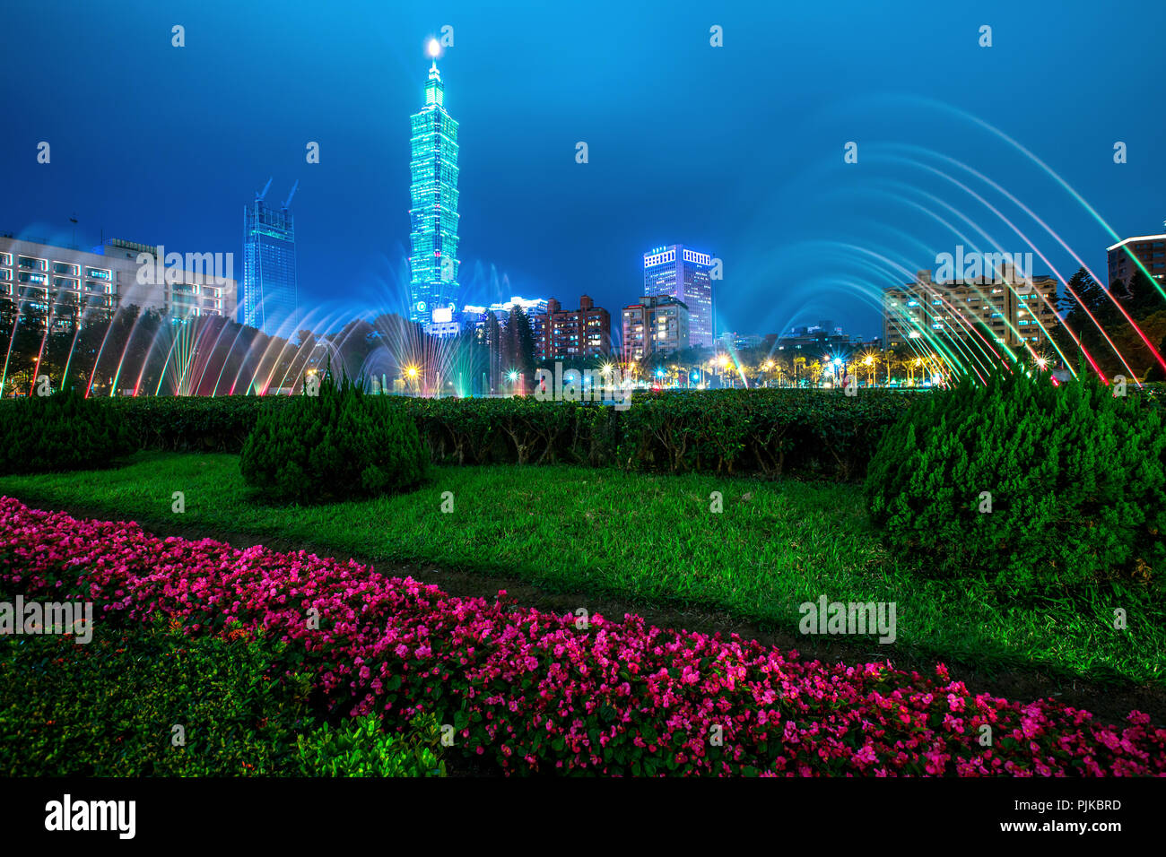 The night scene of Taipei 101 Stock Photo - Alamy