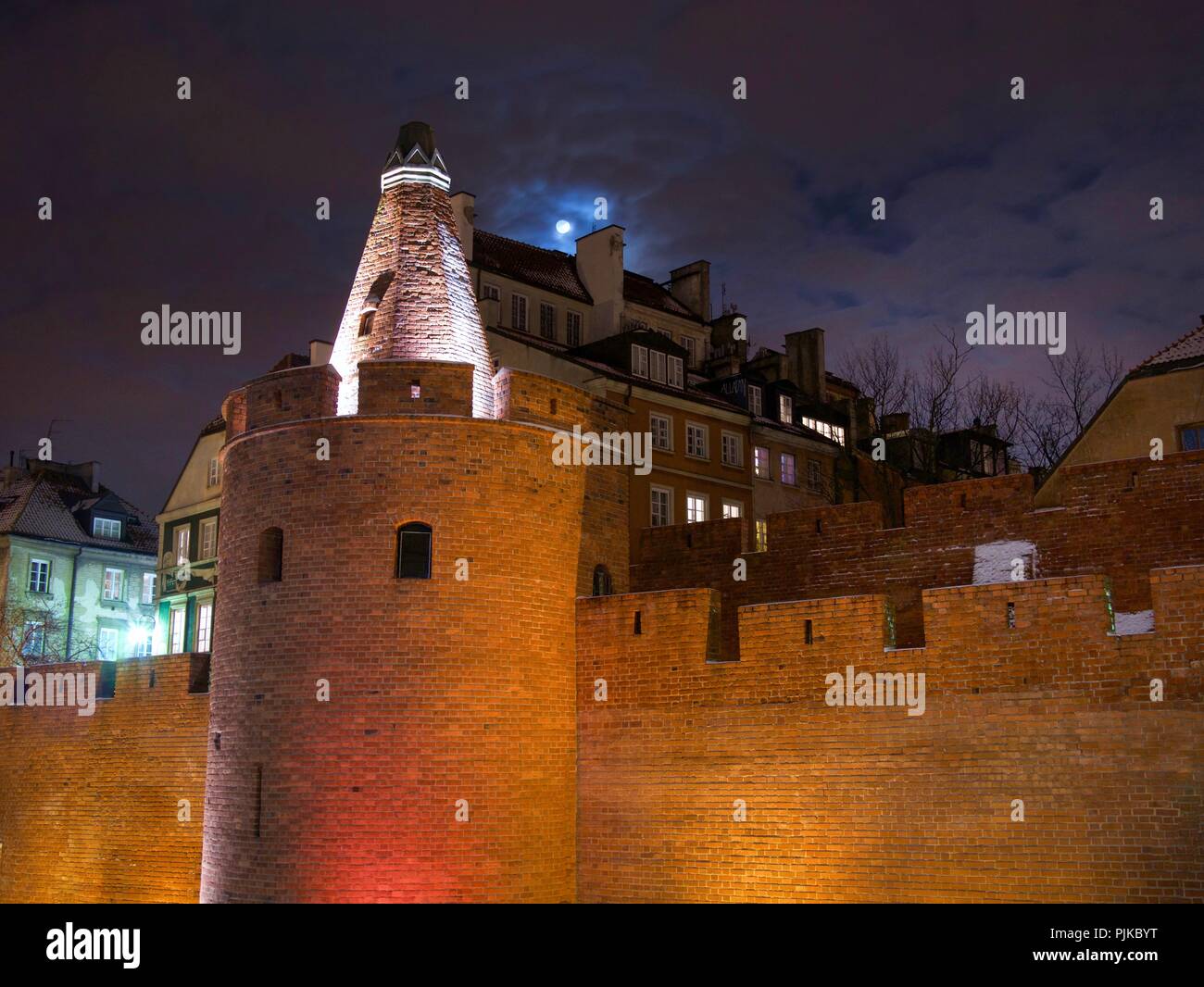 Warsaw medieval wall hi-res stock photography and images - Alamy
