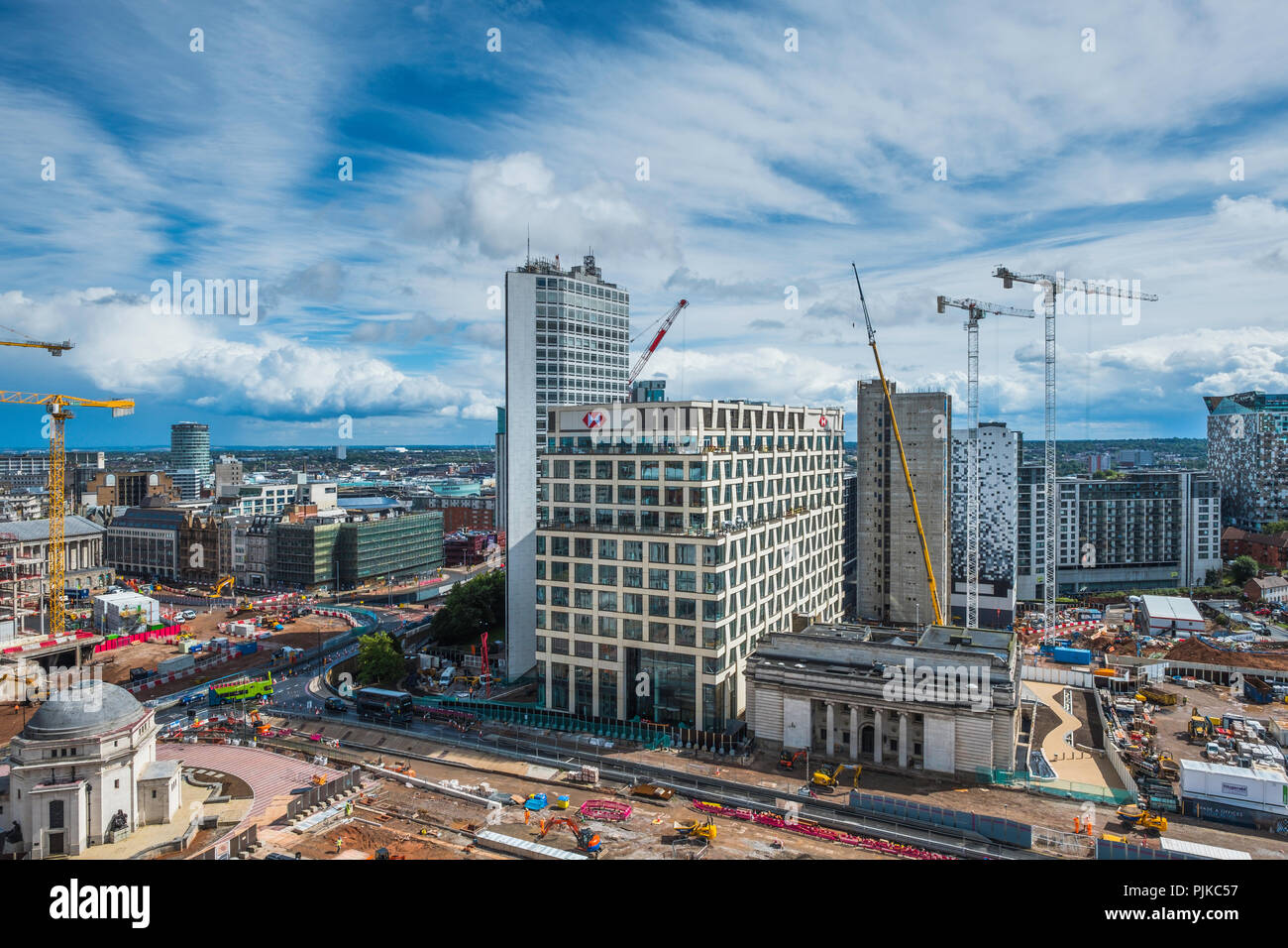 Birmingham centenary square hsbc hi-res stock photography and images ...