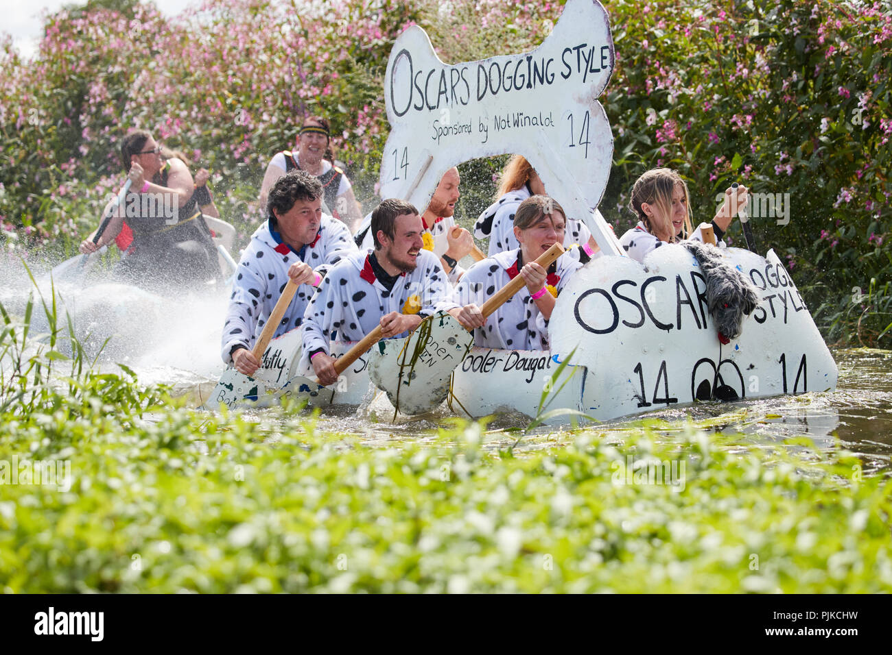 Funny raft hi-res stock photography and images - Alamy
