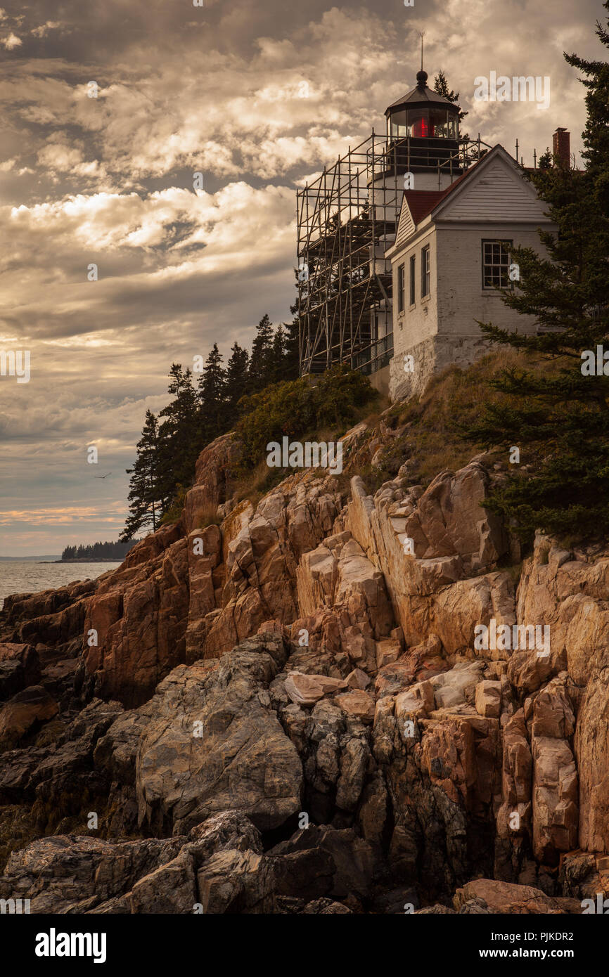 Bass head lighthouse sunset acadia hi-res stock photography and images ...