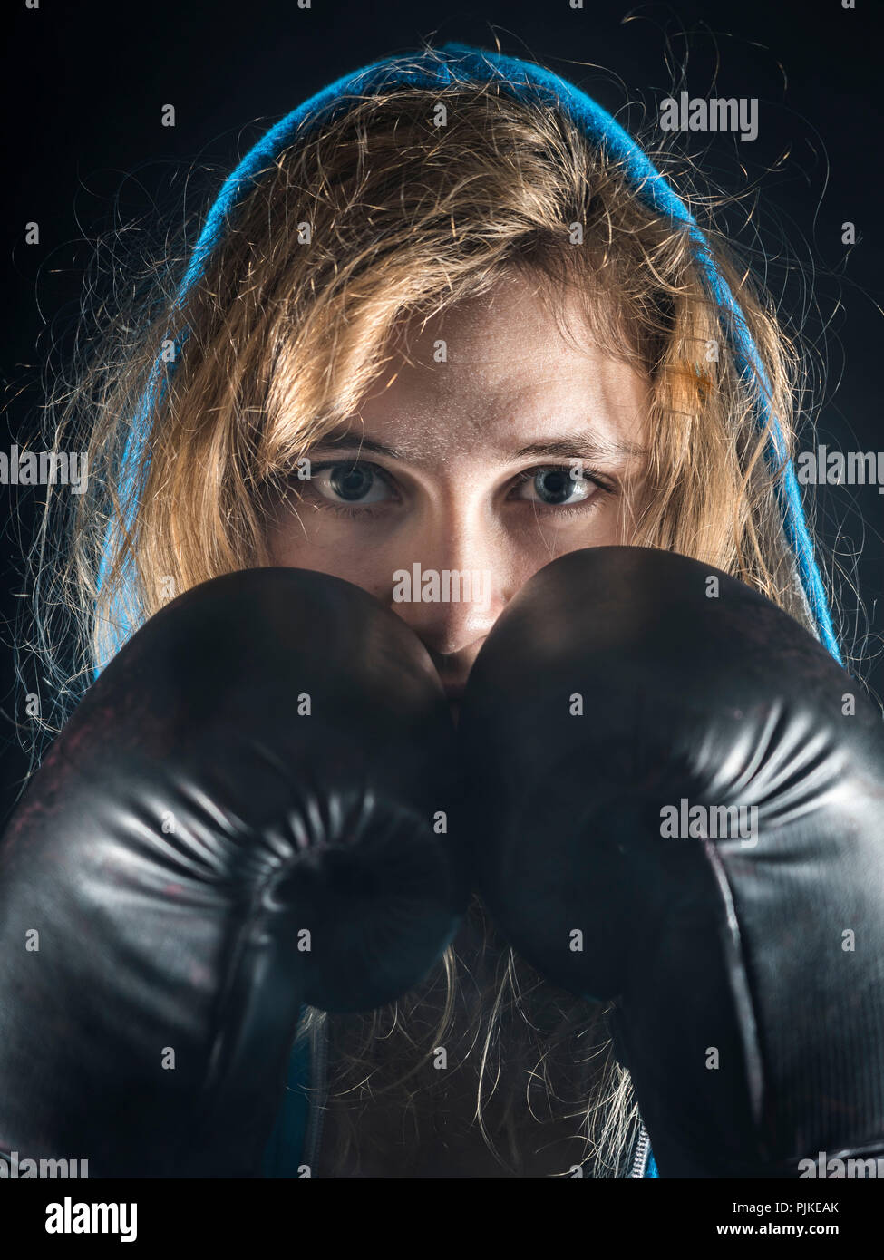 Female boxer hi-res stock photography and images - Alamy