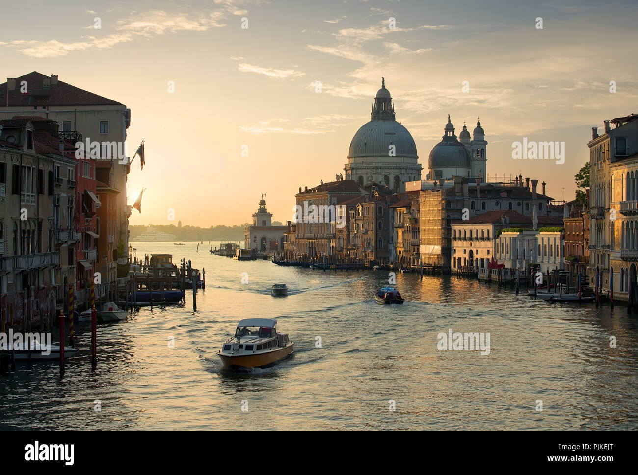 Beautiful calm sunset over canal grande in venice hi-res stock ...
