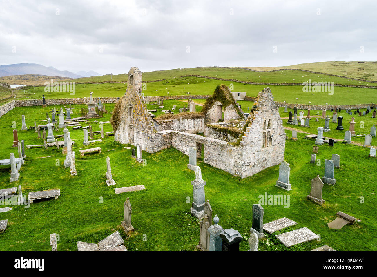 Village graveyard cemetery hi-res stock photography and images - Alamy