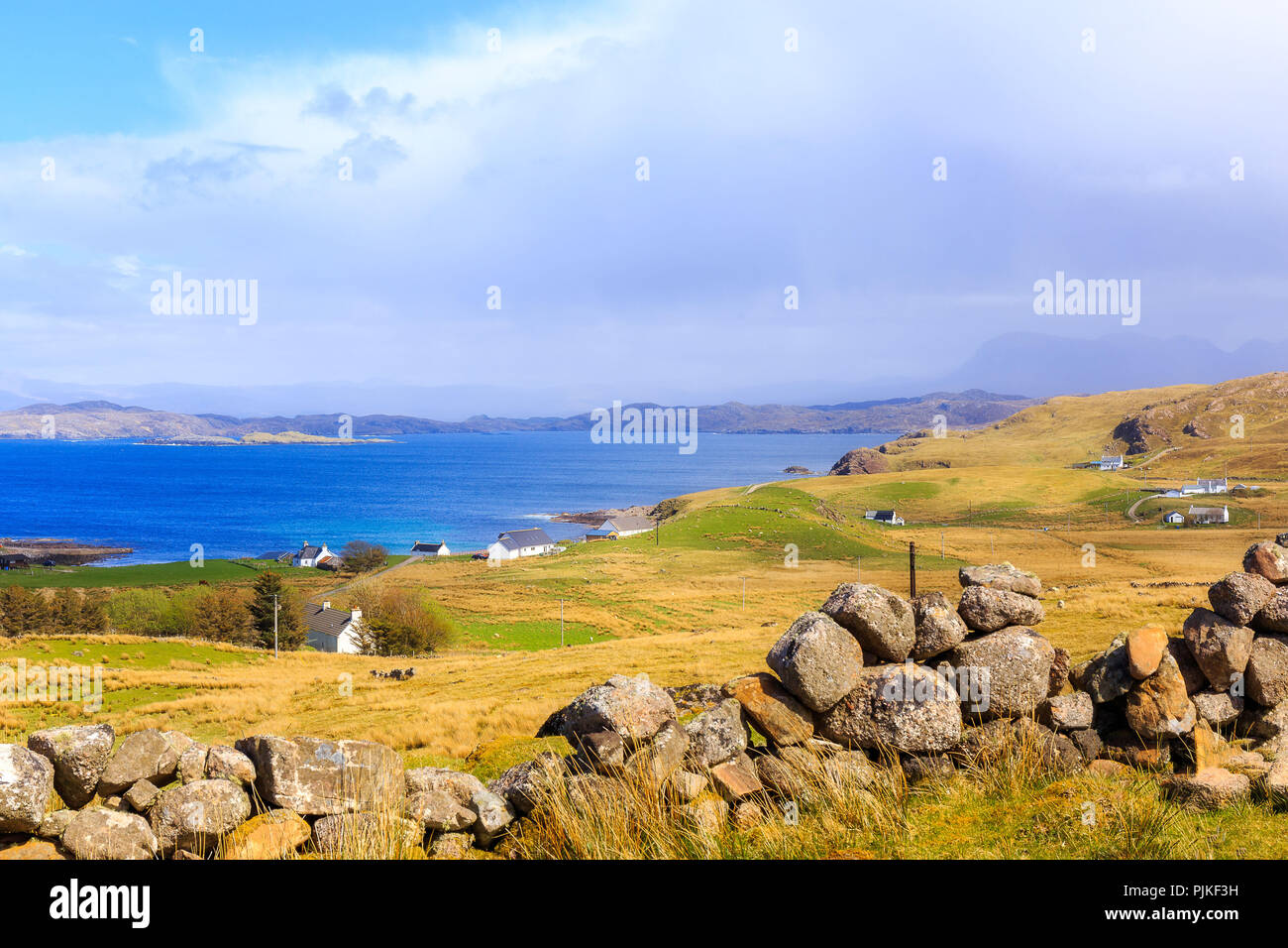 Culkein north road near clashmore and stoer hi-res stock photography ...