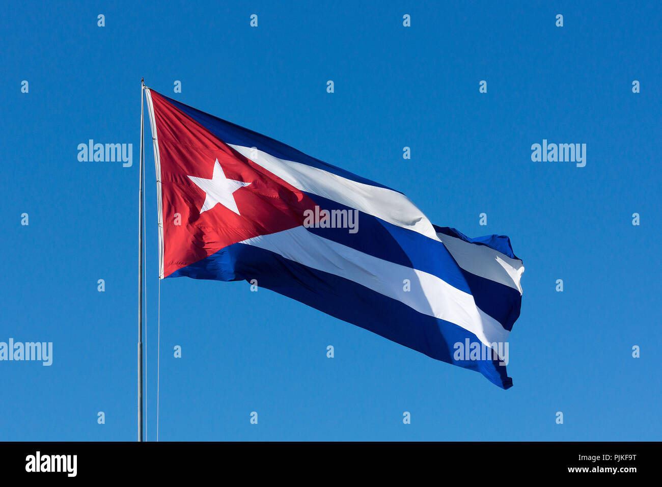 Cuba, Santa Clara, Che monument, Cuban flag Stock Photo - Alamy