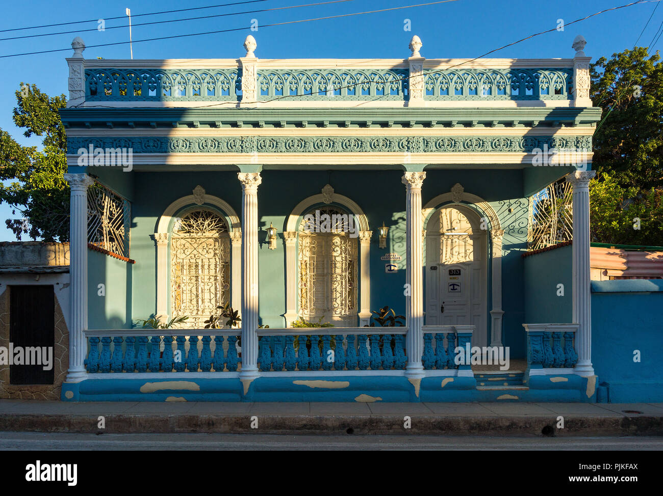 Caribbean Colonial Style House Stock Photos & Caribbean Colonial Style ...