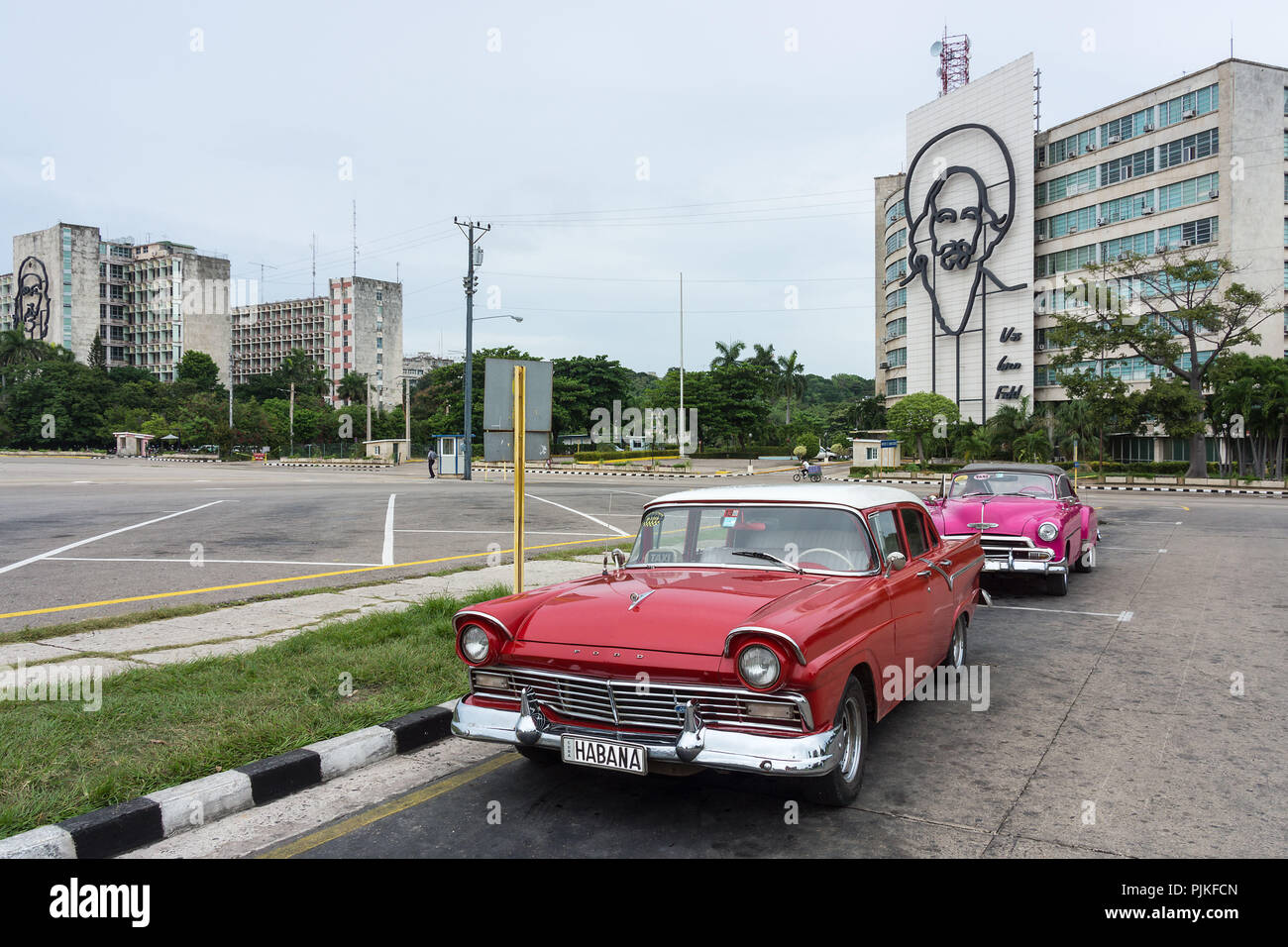 Cuba, Havana, Plaza de la Revolución / Revolution Square, facades with ...