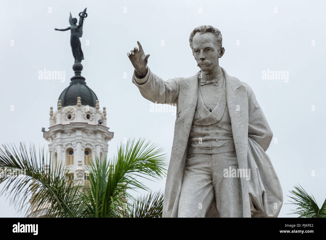 Cuba havana architecture and monuments hi-res stock photography and ...