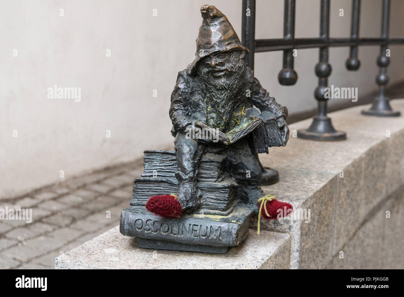 Poland, Wroclaw, Wroclaw's dwarfs, former symbol of resistance ...