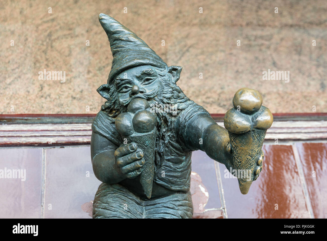Poland, Wroclaw, Wroclaw's dwarfs, former symbol of resistance, dwarf ...