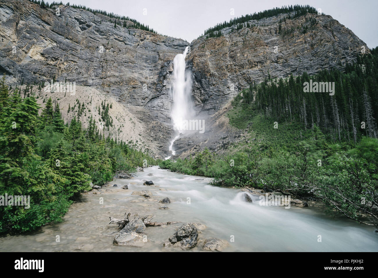 The second highest waterfall of canada hi-res stock photography and ...