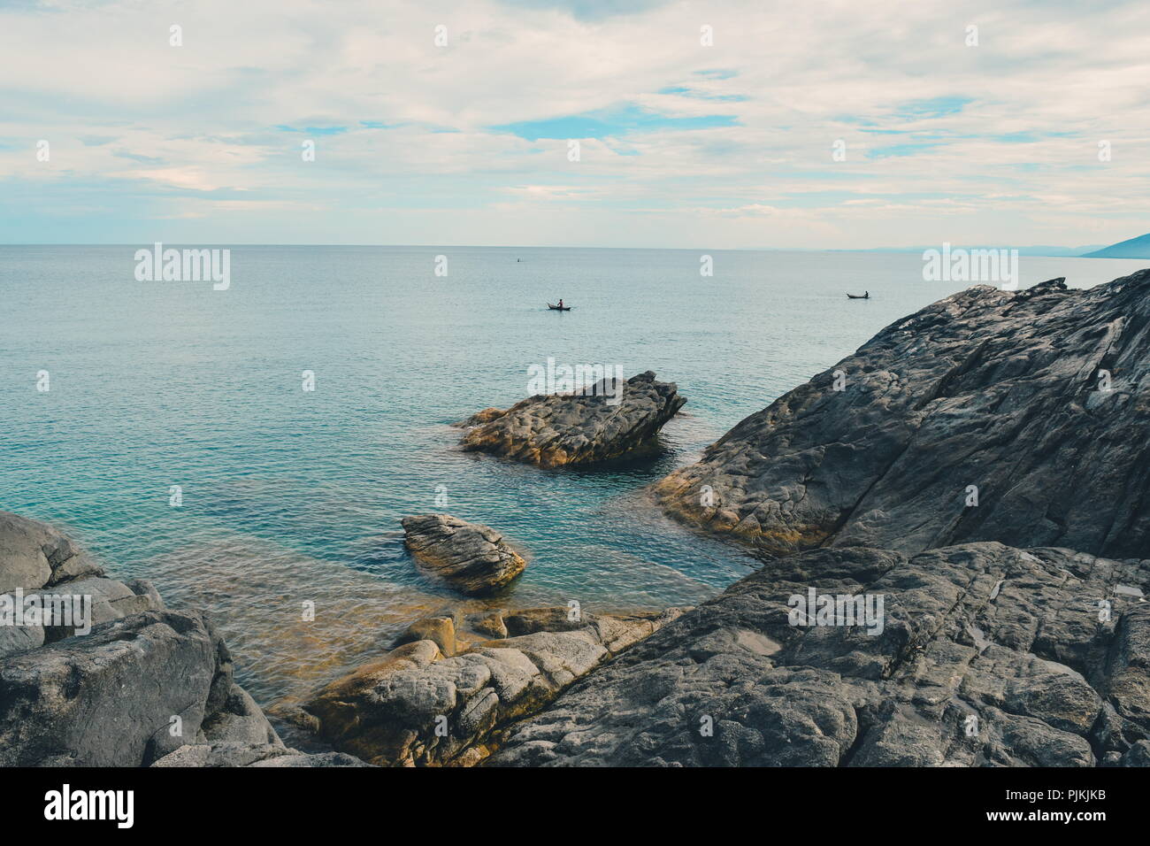 Amazing rock formations at Kande Beach, Lake Malawi, Malawi Stock Photo ...
