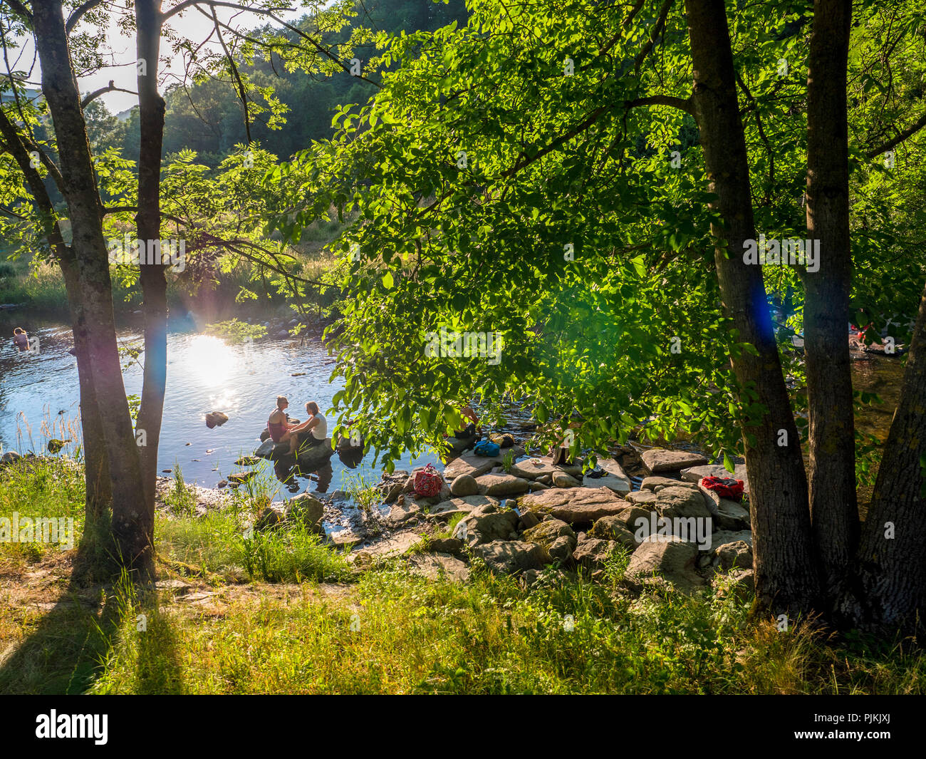 Summer by the river hi-res stock photography and images - Alamy