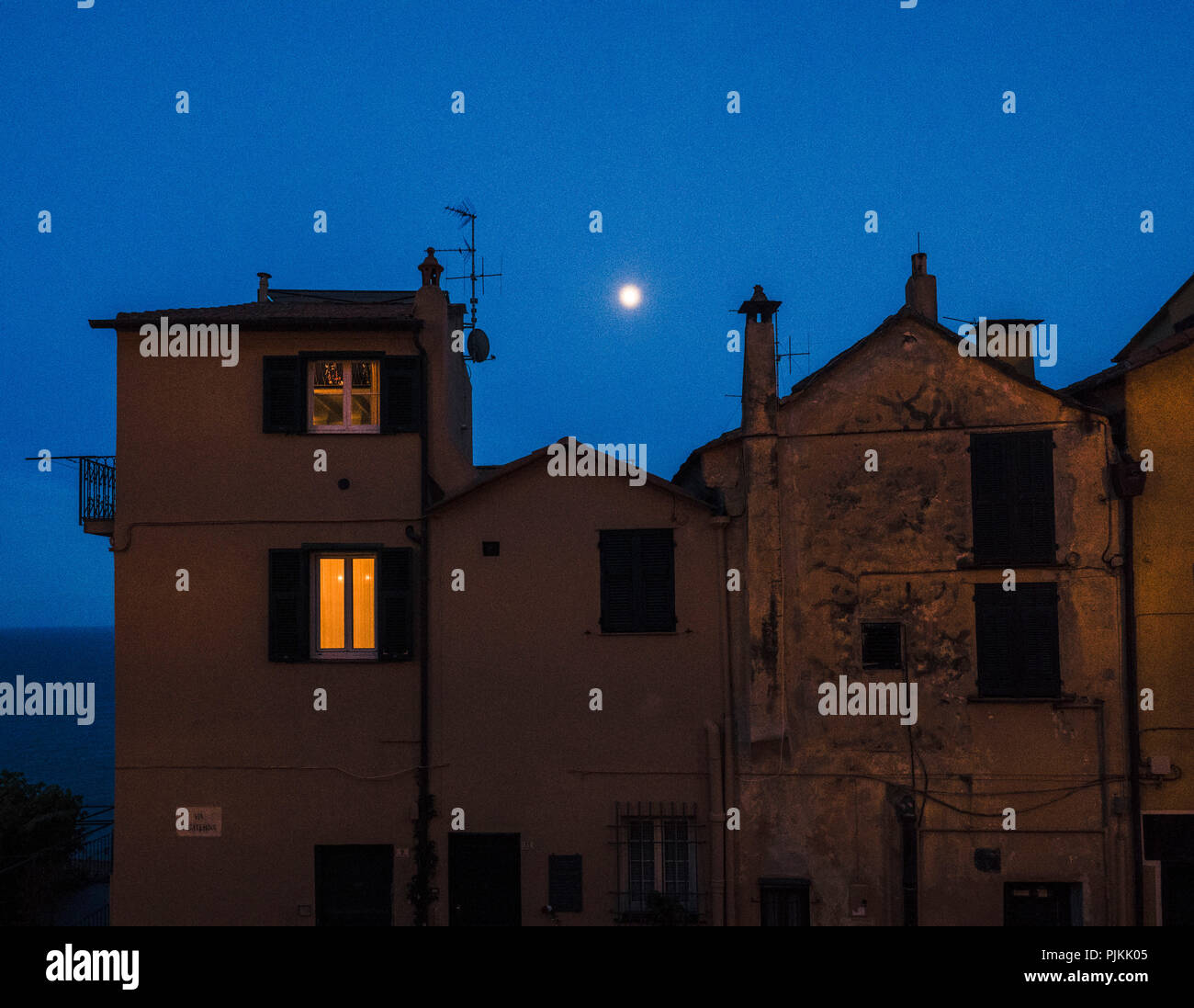 Old moon hi-res stock photography and images - Alamy