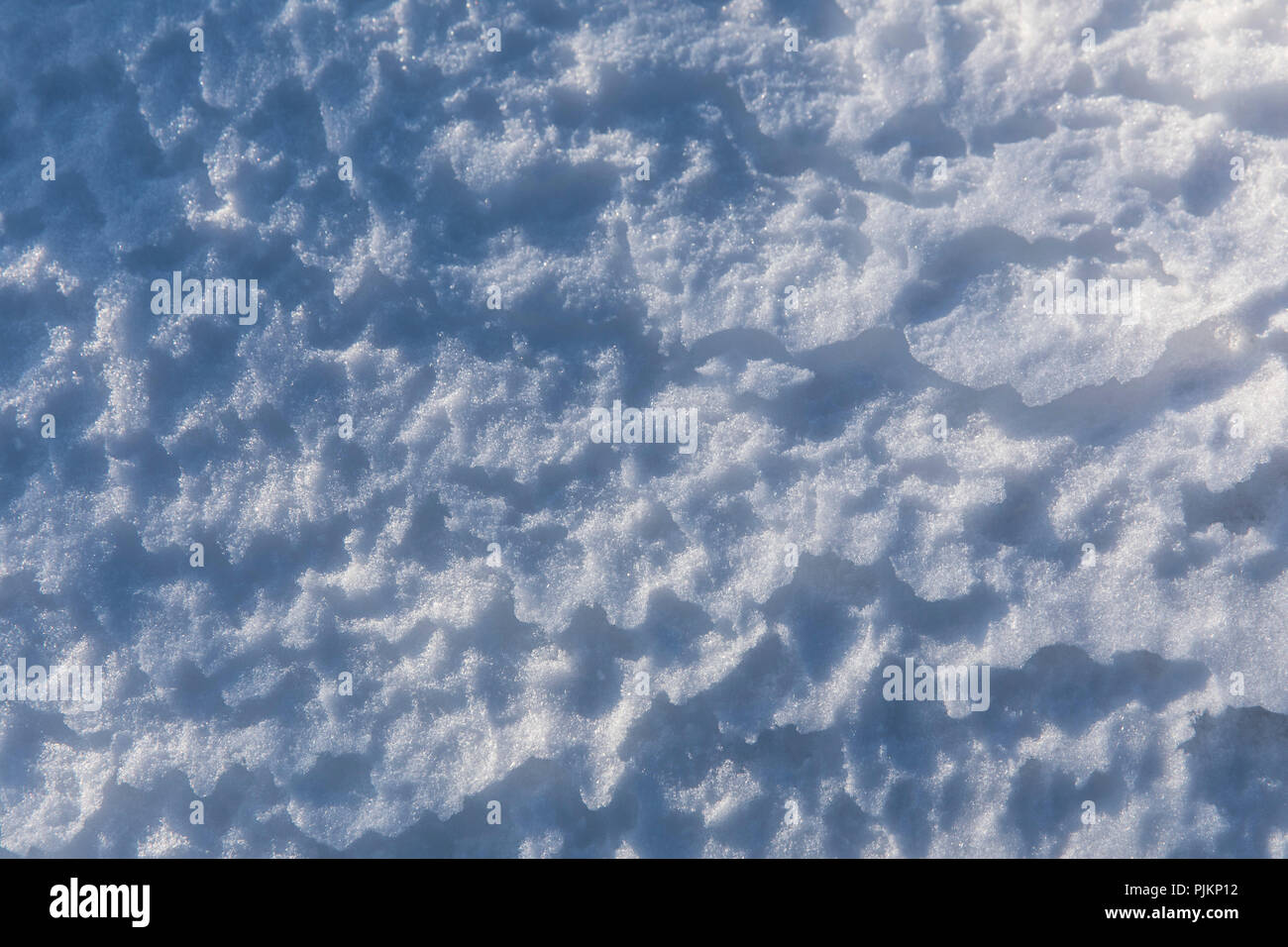Structure in the snow Stock Photo - Alamy