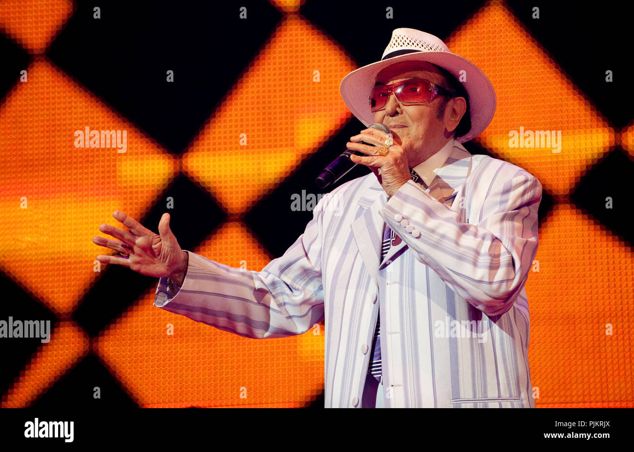 Van de walle hi-res stock photography and images - Alamy