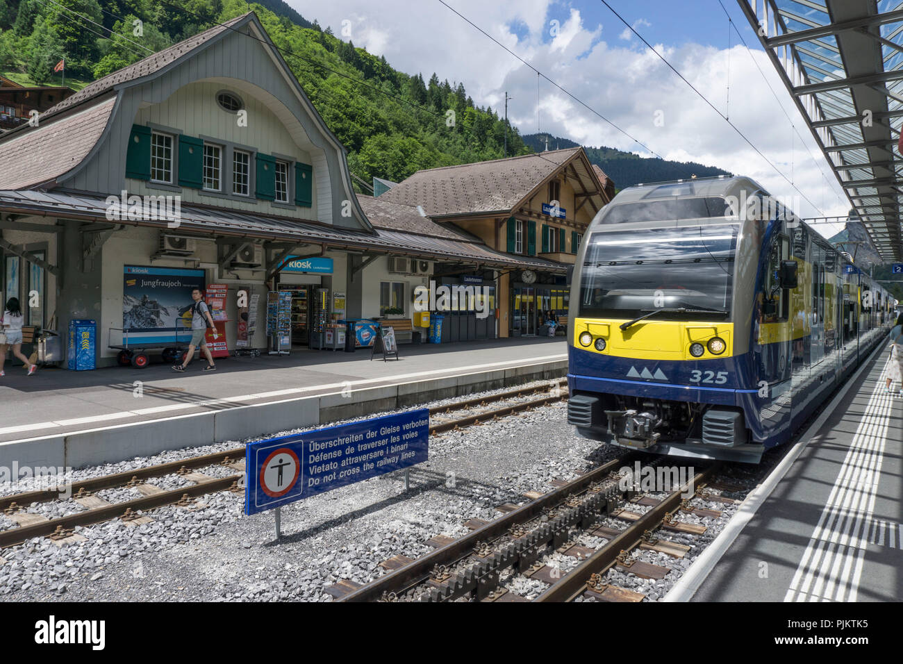 Interlaken train station hi-res stock photography and images - Alamy