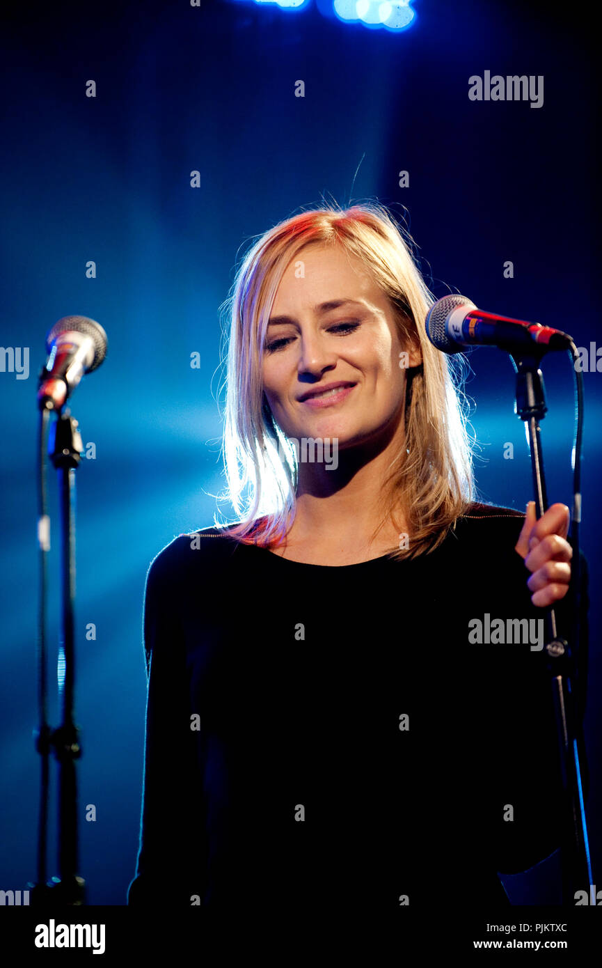 Belgian singer Geike Arnaert performing with her new band Dorléac at ...